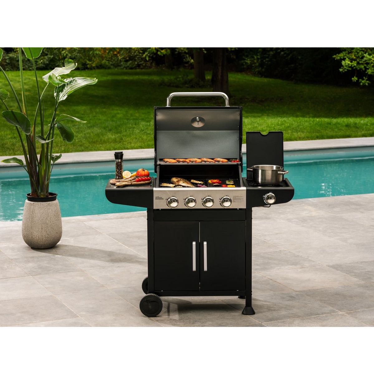GARDENSTAR Barbecue à gaz 4 feux et 1 latéral pas cher - Auchan.fr GARDENSTAR Barbecue à gaz 4 feux et 1 latéral pas cher - Auchan.fr